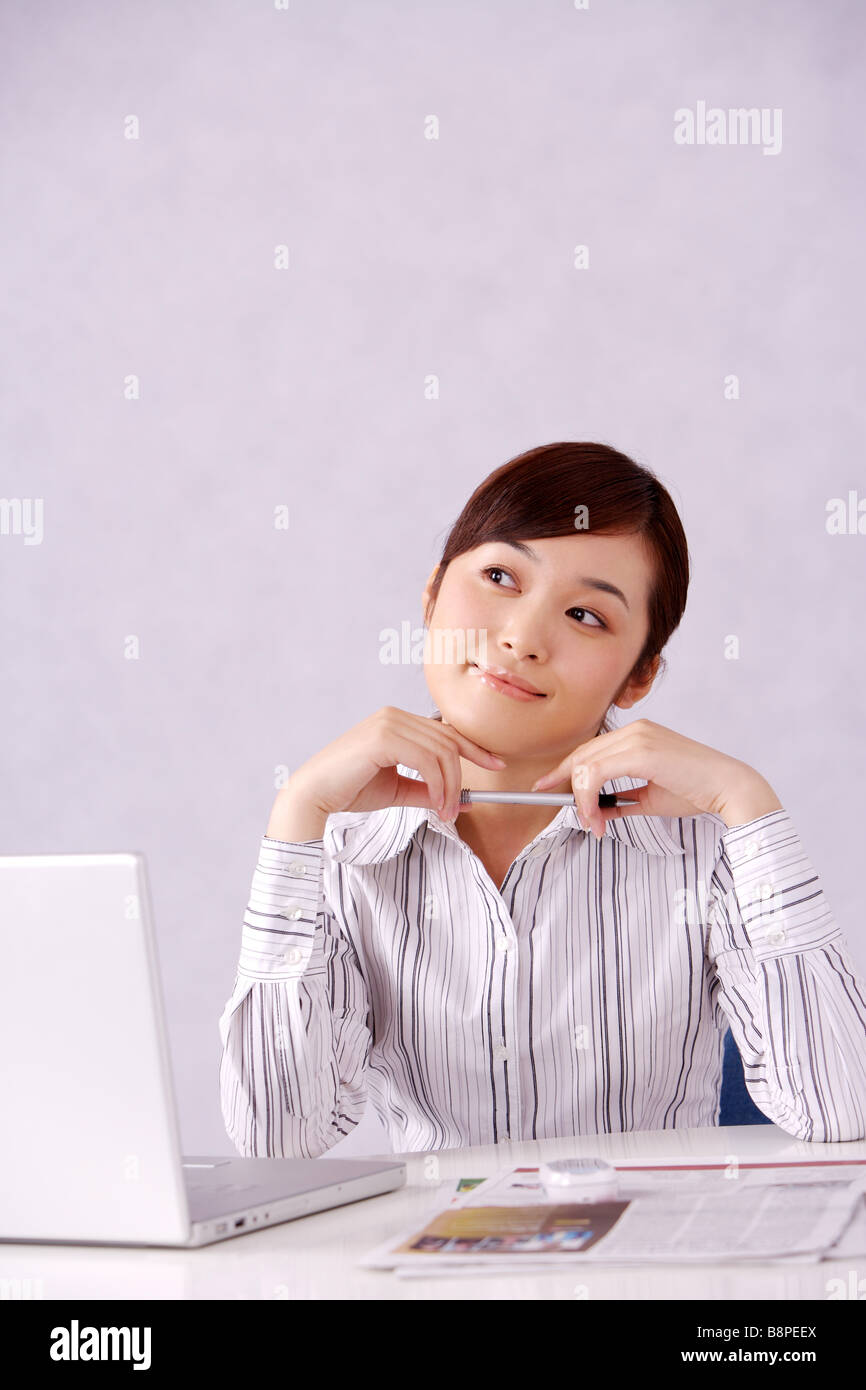 Sittinglaptop hi-res stock photography and images - Alamy