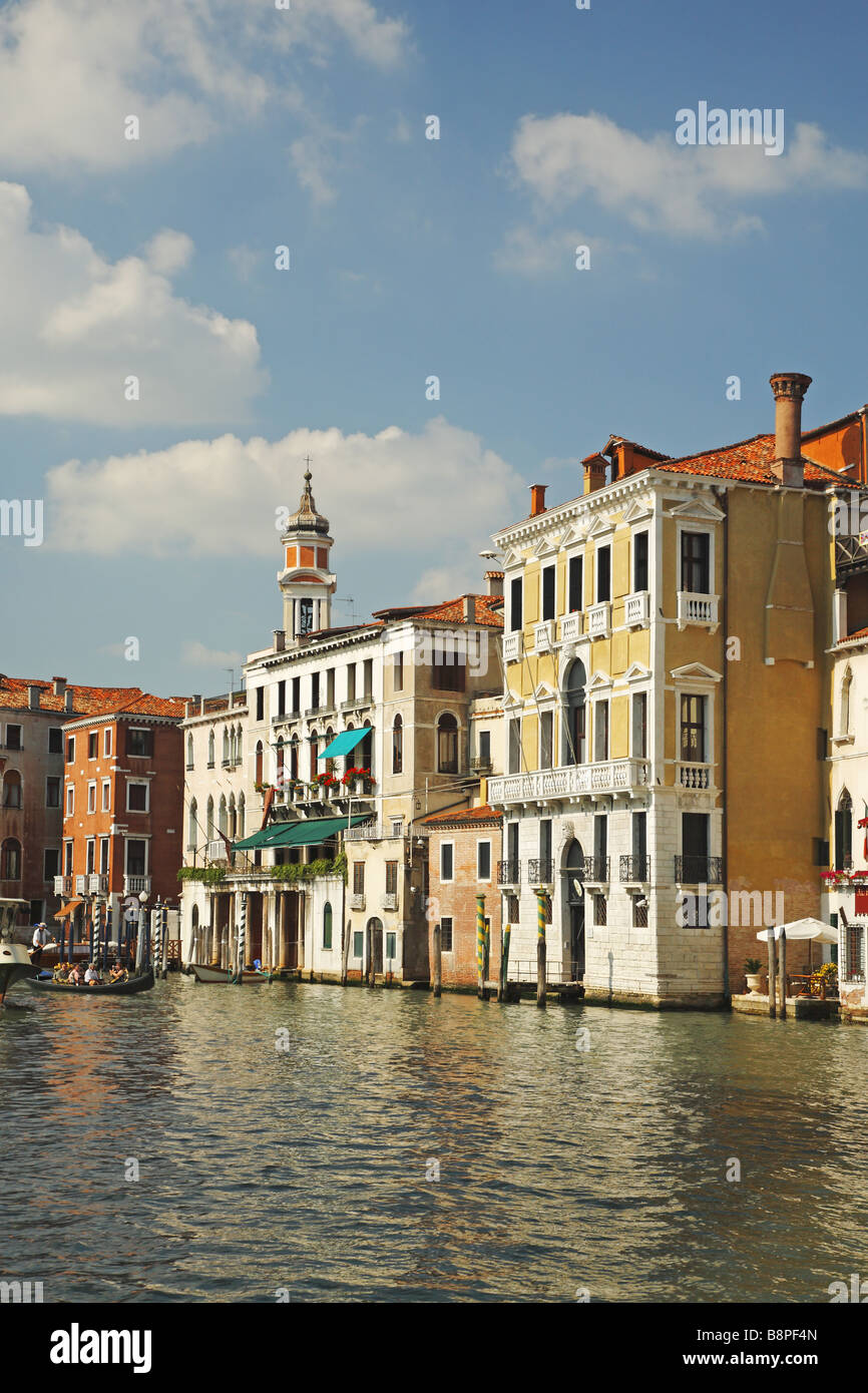 Venice building hi-res stock photography and images - Alamy