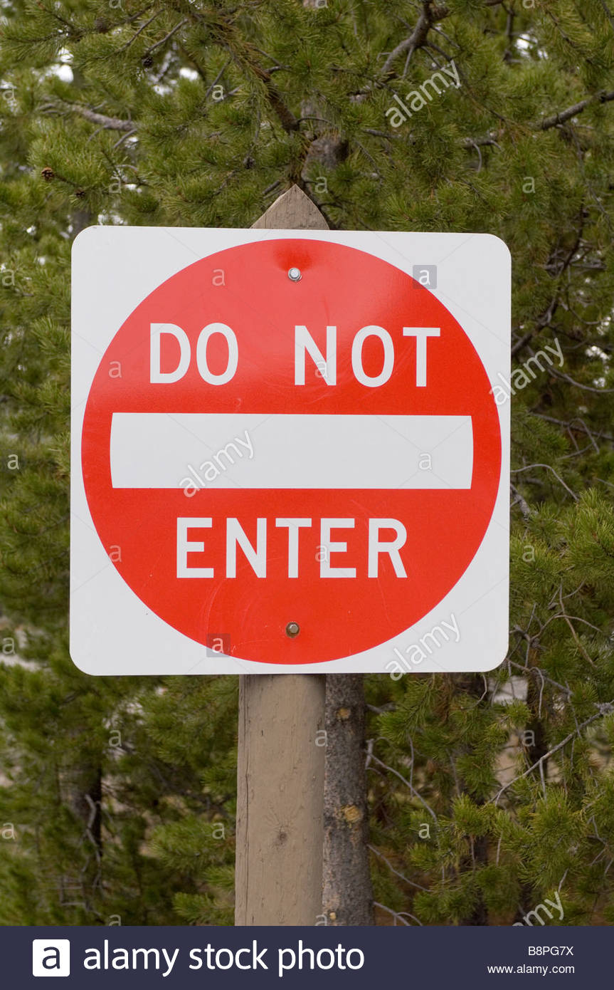 Warning Sign Yellowstone National Park Stock Photos & Warning Sign ...
