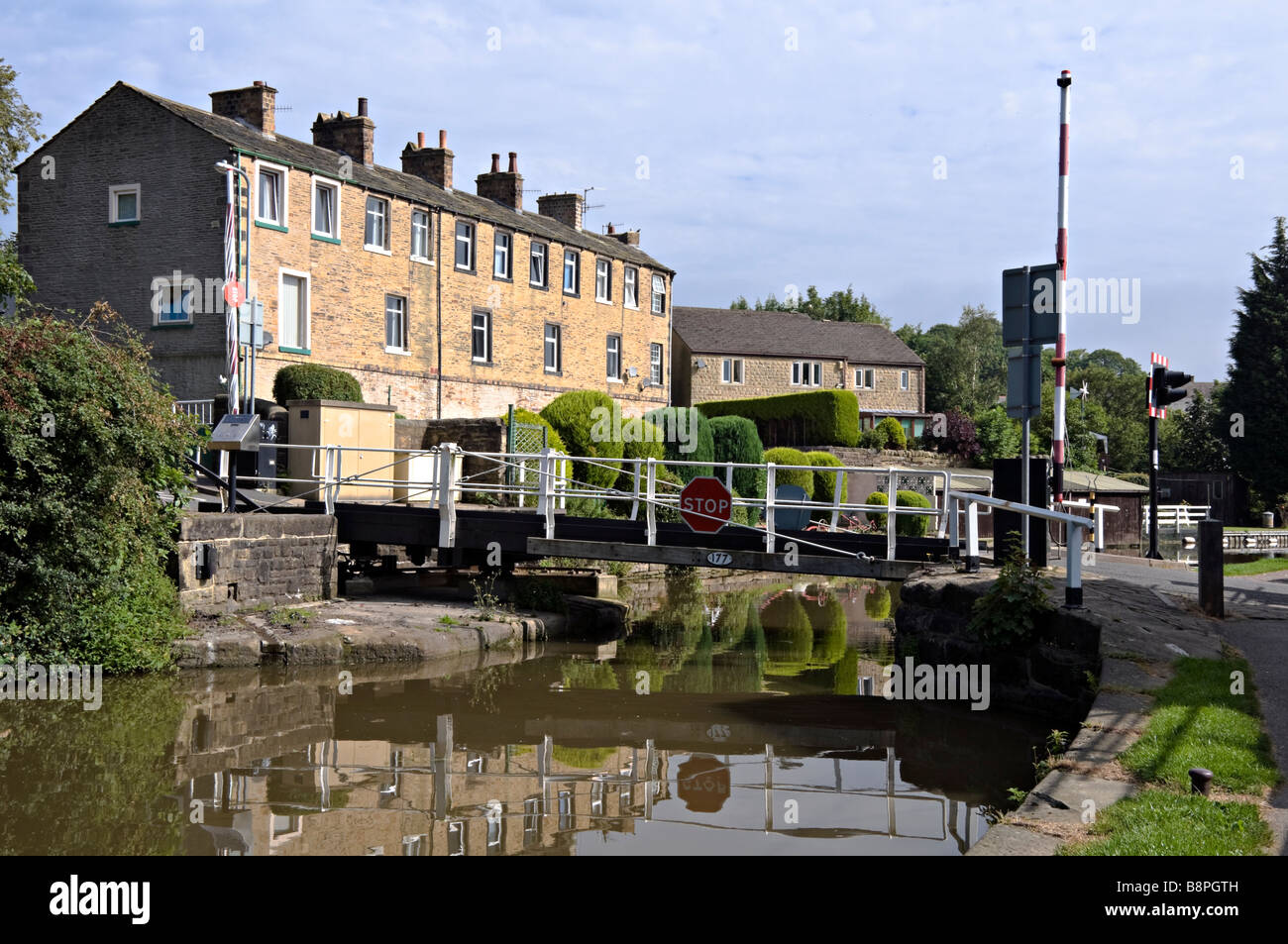 Skipton Canal Bridge High Resolution Stock Photography and Images - Alamy