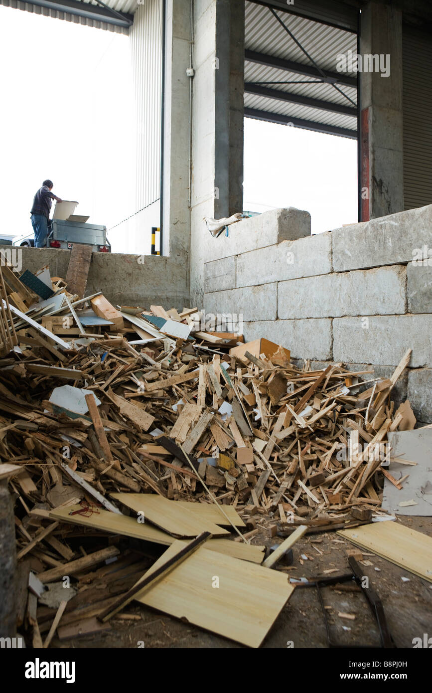 Wood unloading hi-res stock photography and images - Alamy
