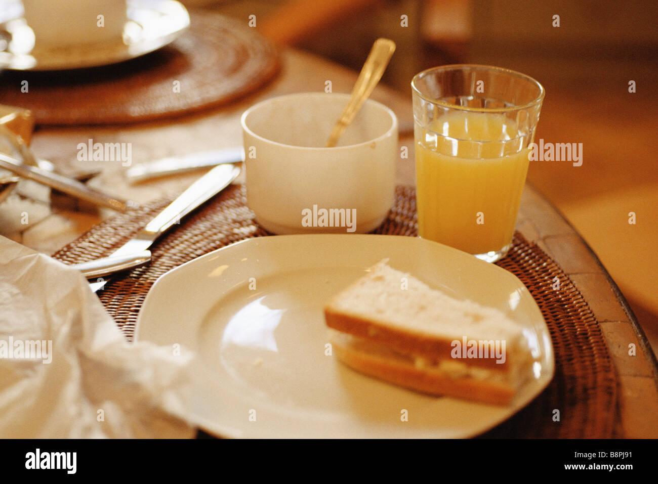 Table after meal hi-res stock photography and images - Alamy