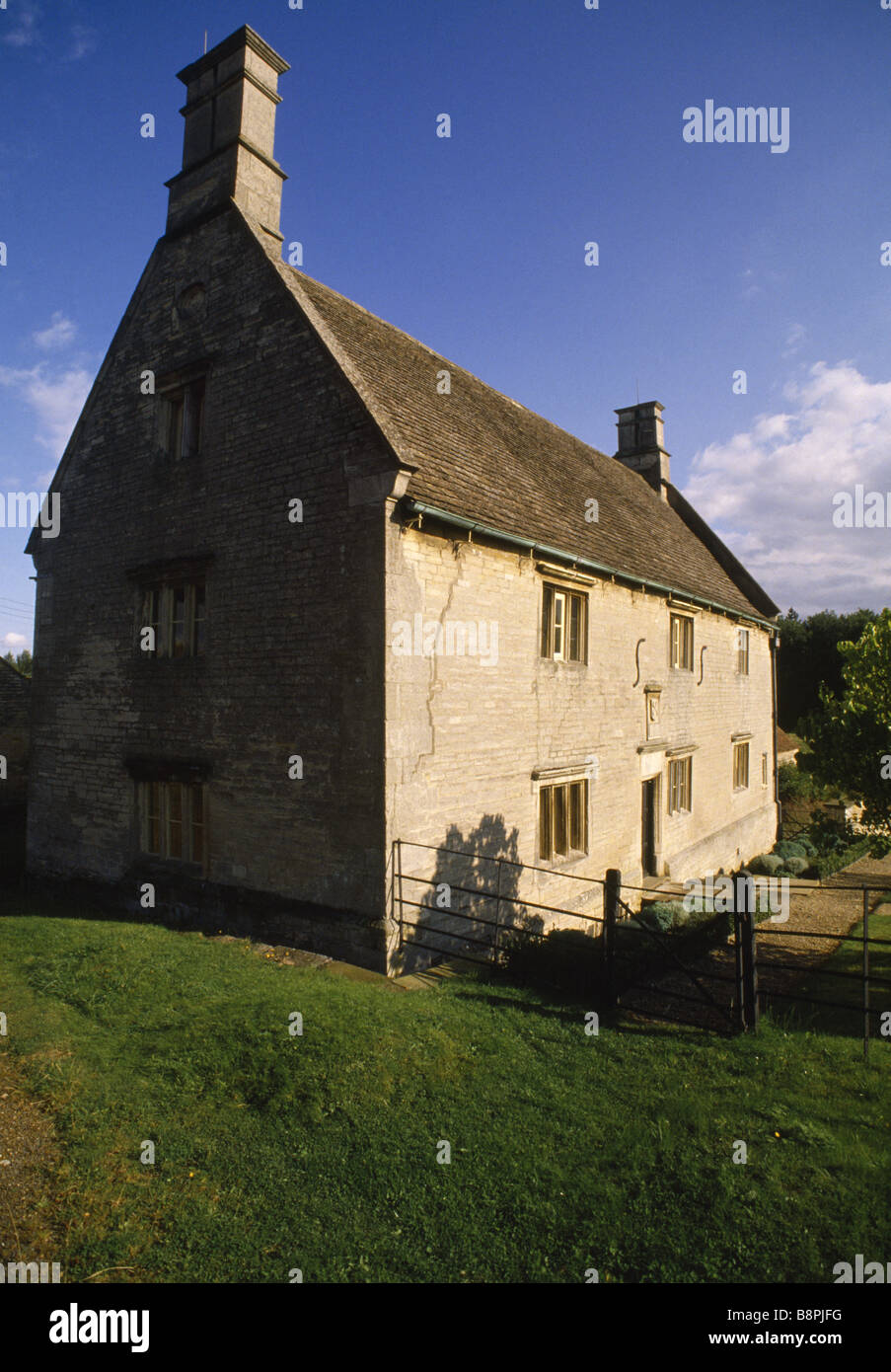 House where isaac newton was born hi-res stock photography and images ...