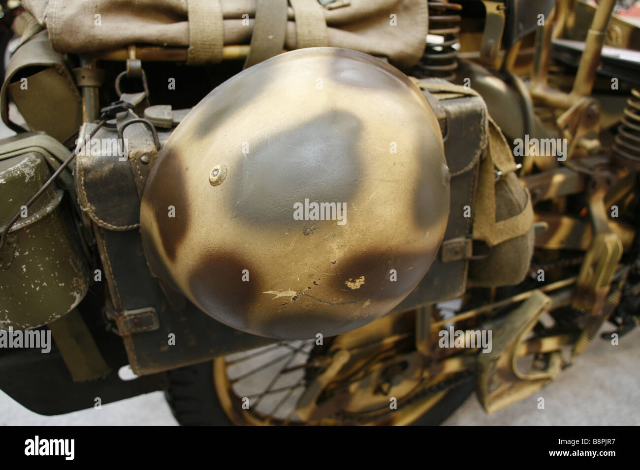 Modern military helmet display hi-res stock photography and images - Alamy
