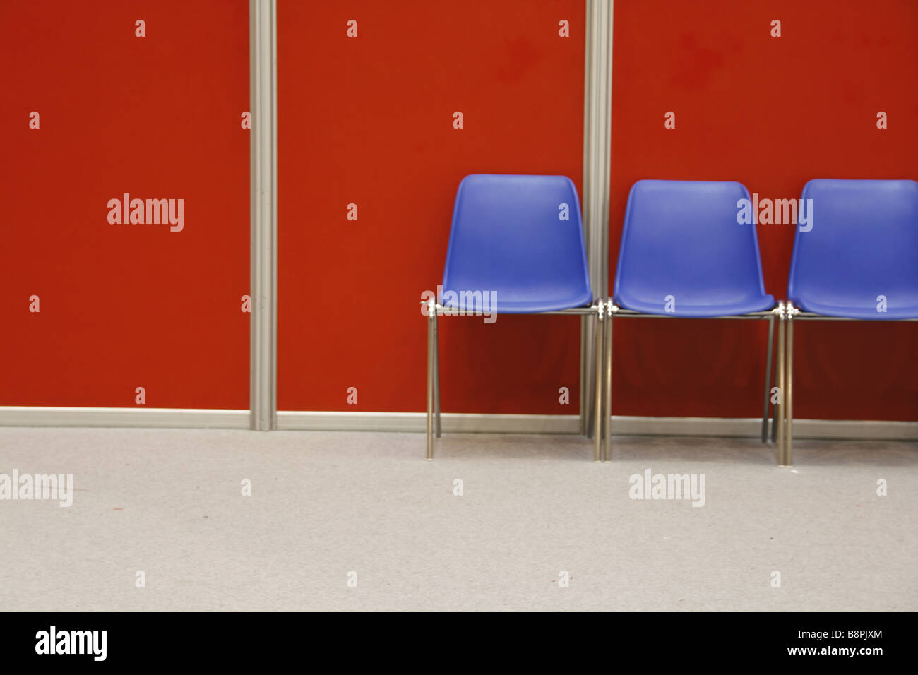 Three rows of seats hi-res stock photography and images - Alamy