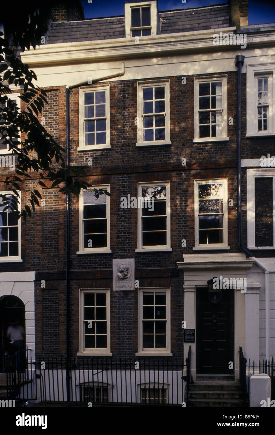 The Exterior the house in Cheyne Row built in 1708 home to Thomas ...