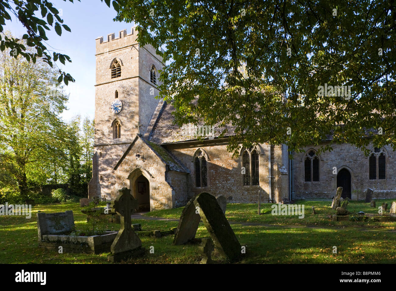 St edwards church cotswolds hi-res stock photography and images - Alamy