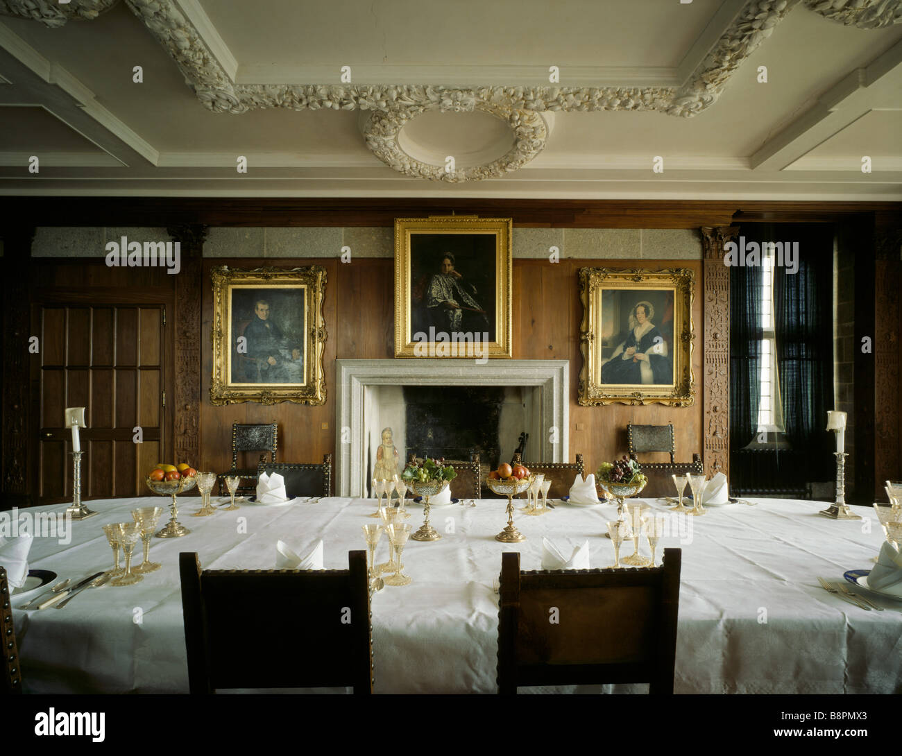 Castle drogo interior hi-res stock photography and images - Alamy