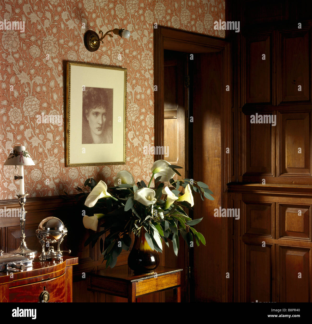 Wightwick manor interior hi-res stock photography and images - Alamy