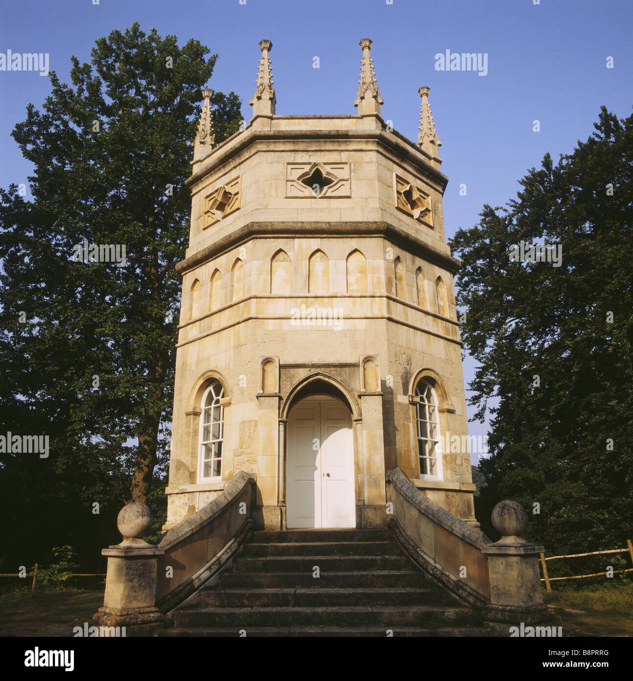 Octagon folly hi-res stock photography and images - Alamy