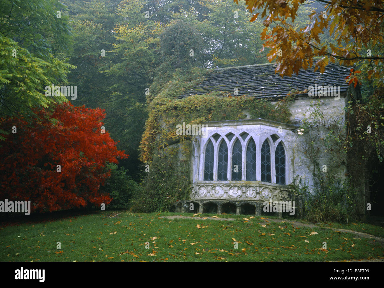 Stourhead gothic cottage hi-res stock photography and images - Alamy