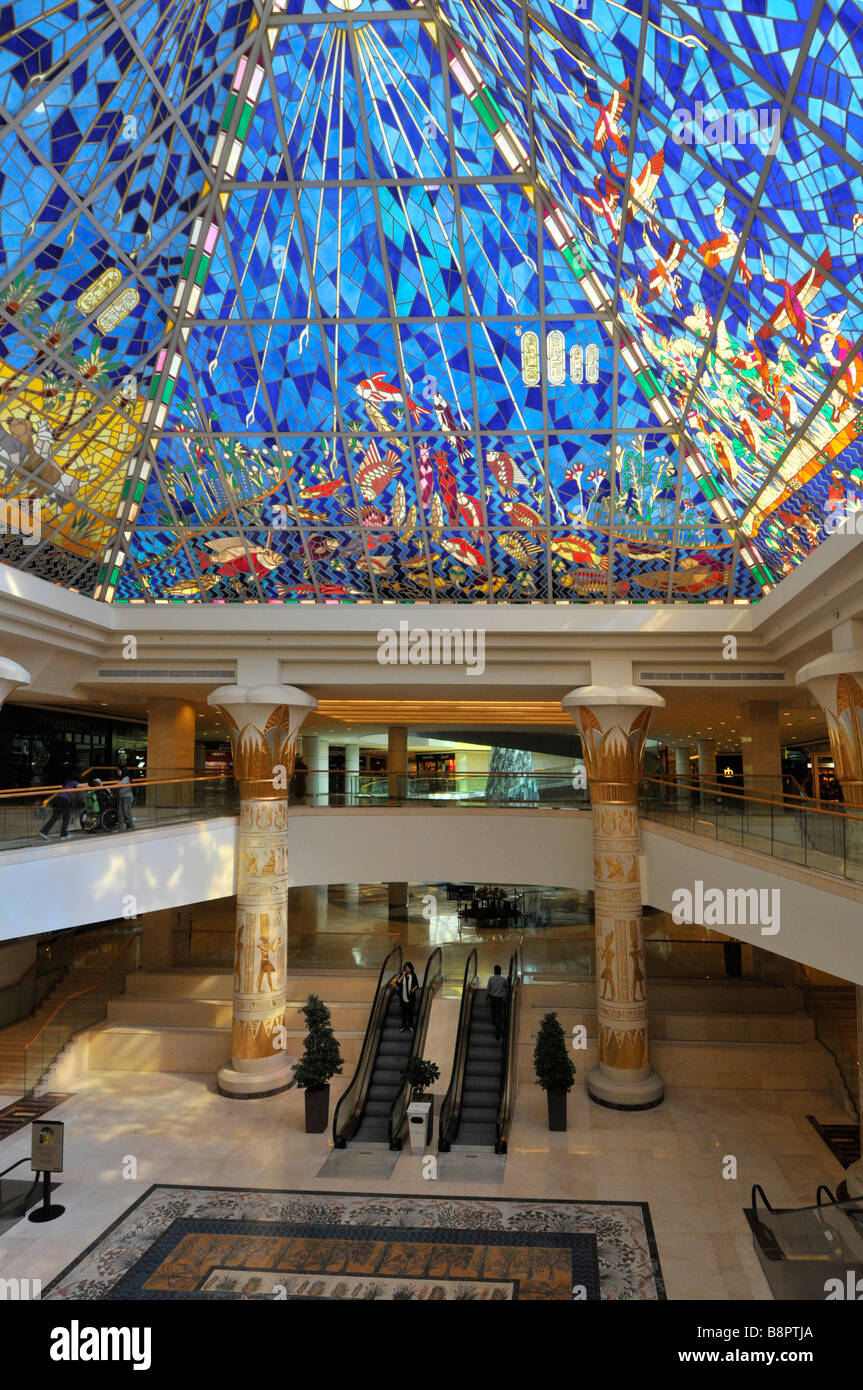 Dubai mall roof architecture hi-res stock photography and images - Alamy