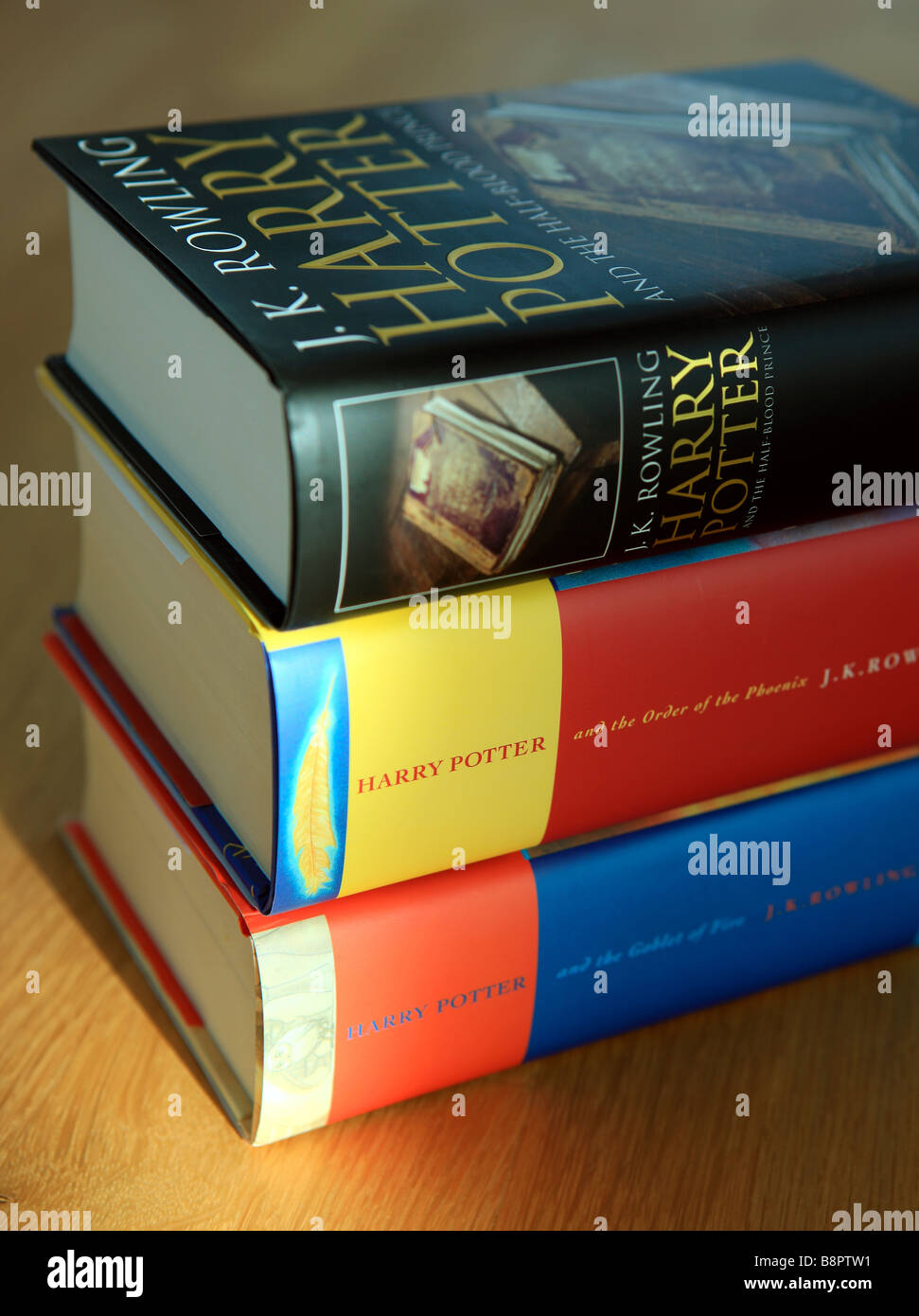 Harry potter books book hi-res stock photography and images - Alamy