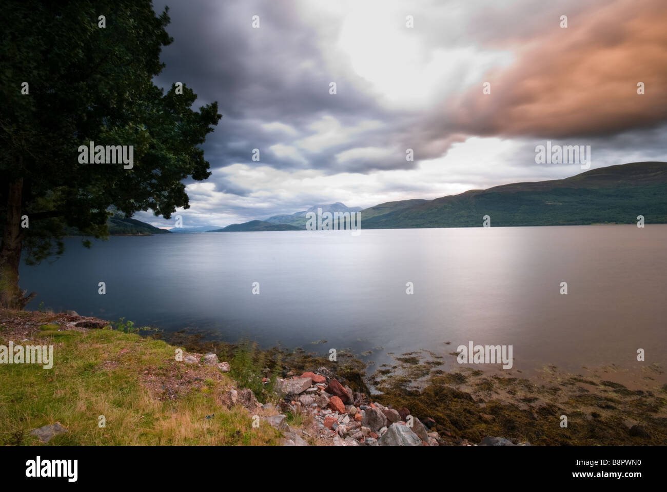 Loch view hi-res stock photography and images - Alamy
