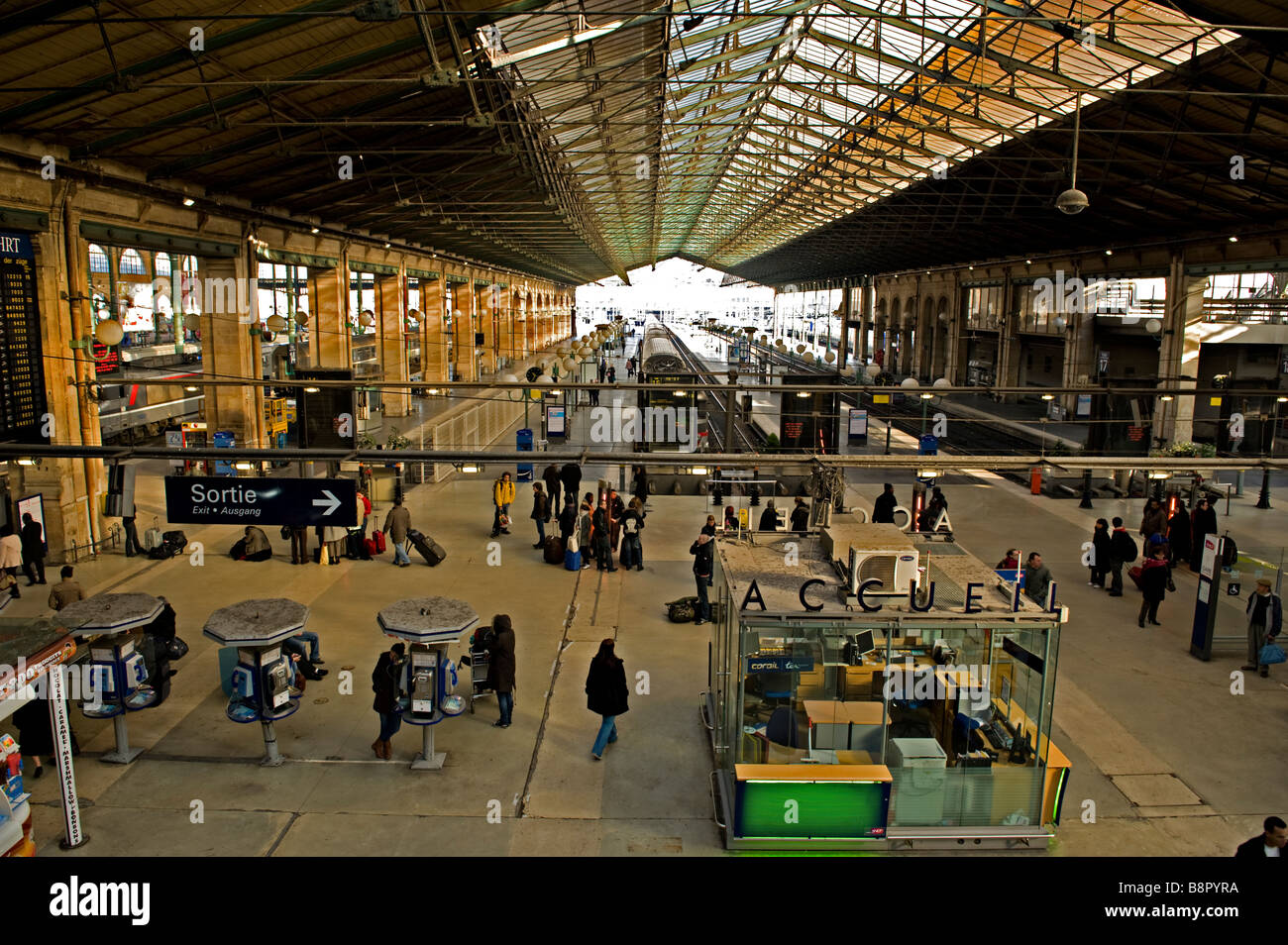 Gare du Nord Railway Station, Paris Stock Photo - Alamy