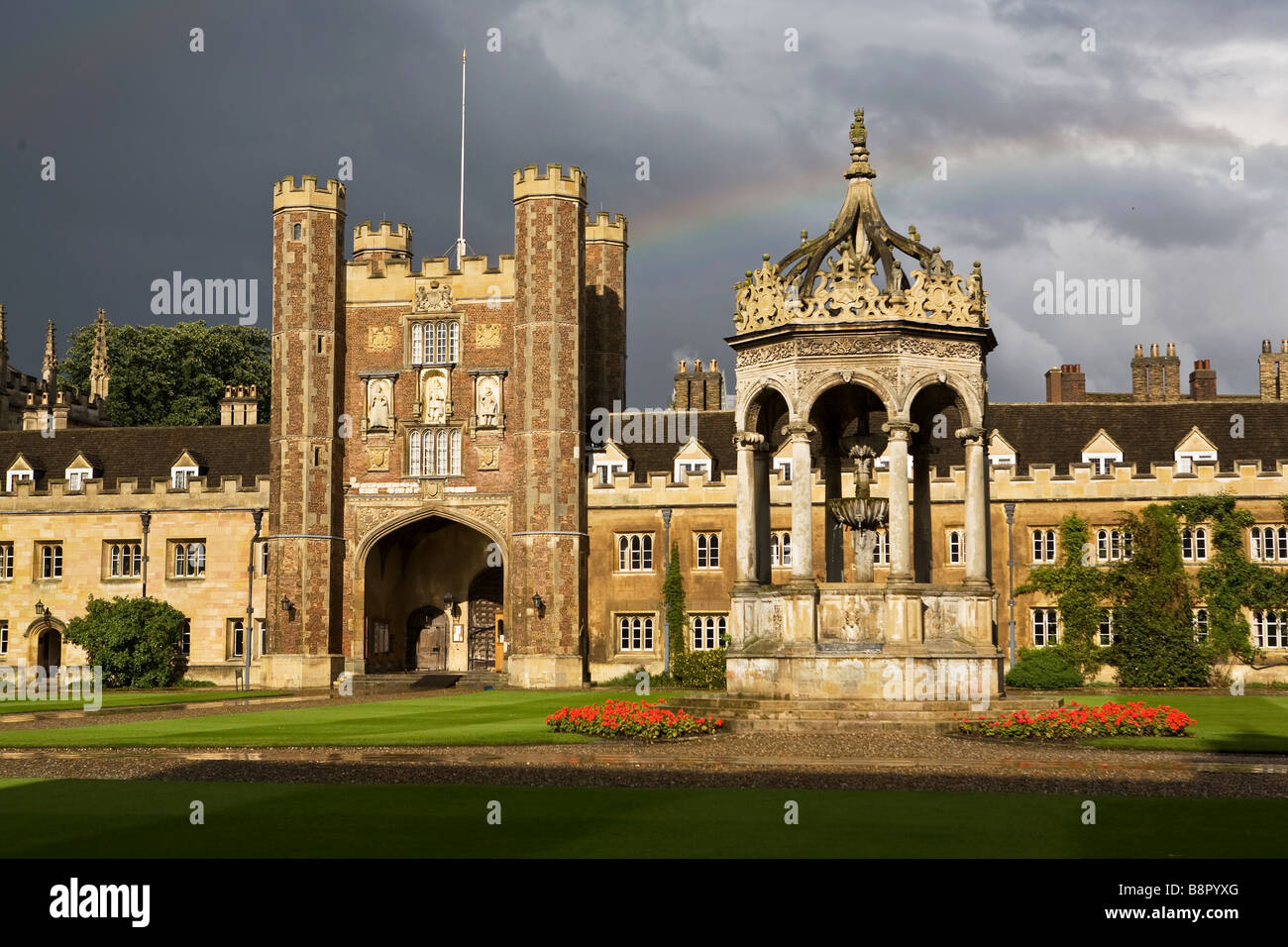 Trinity college cambridge hi-res stock photography and images - Alamy
