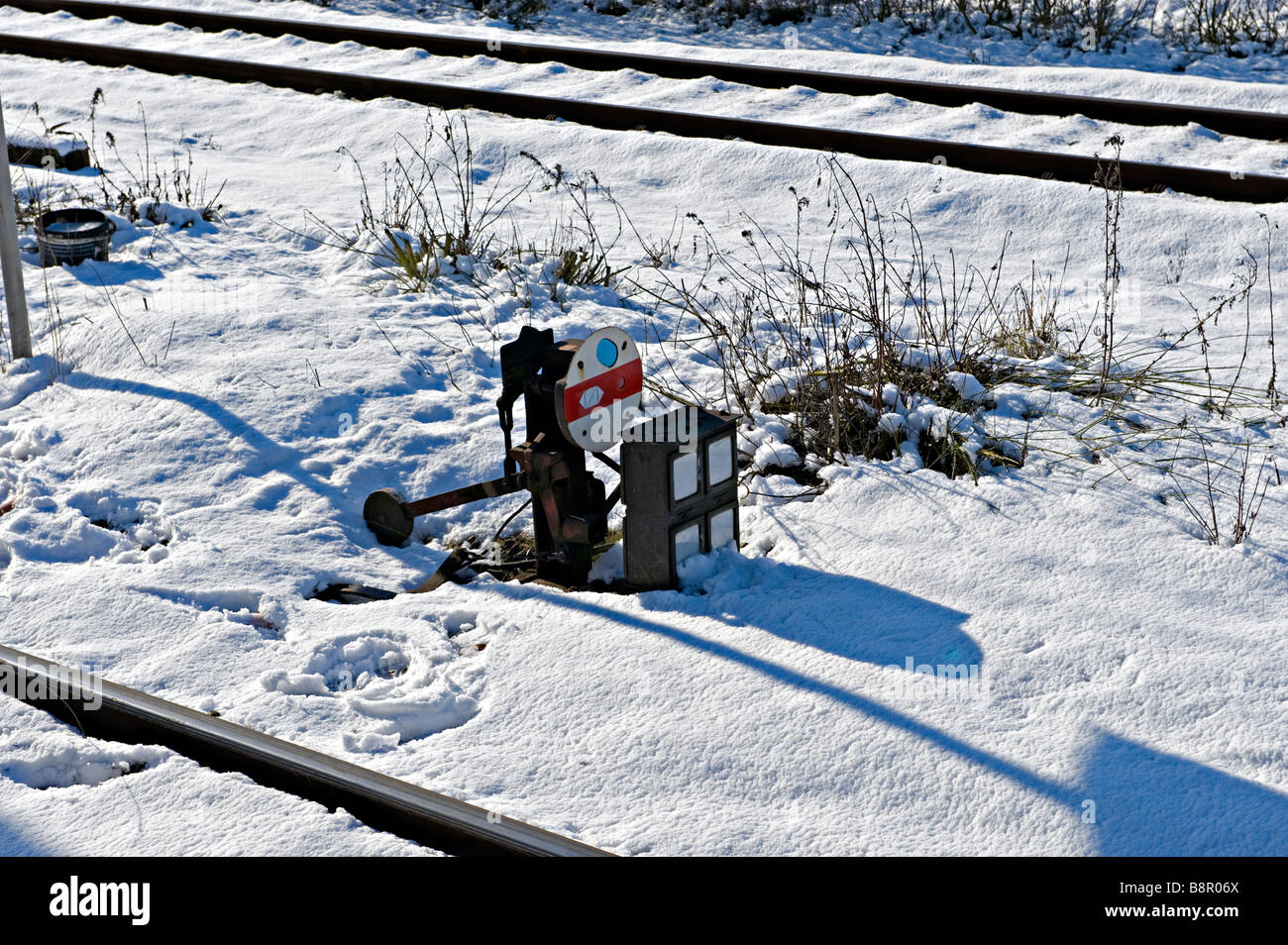 Mechanical ground signal hi-res stock photography and images - Alamy