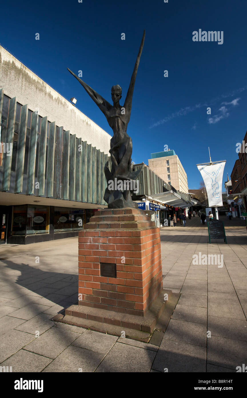 Phoenix statue hi-res stock photography and images - Alamy