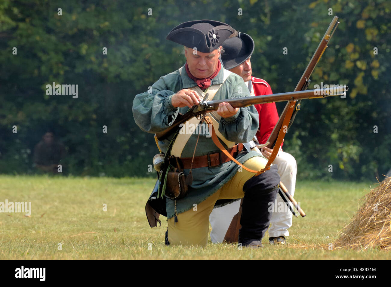 British loyalist soldiers at the reenactment of the Siege of Fort ...