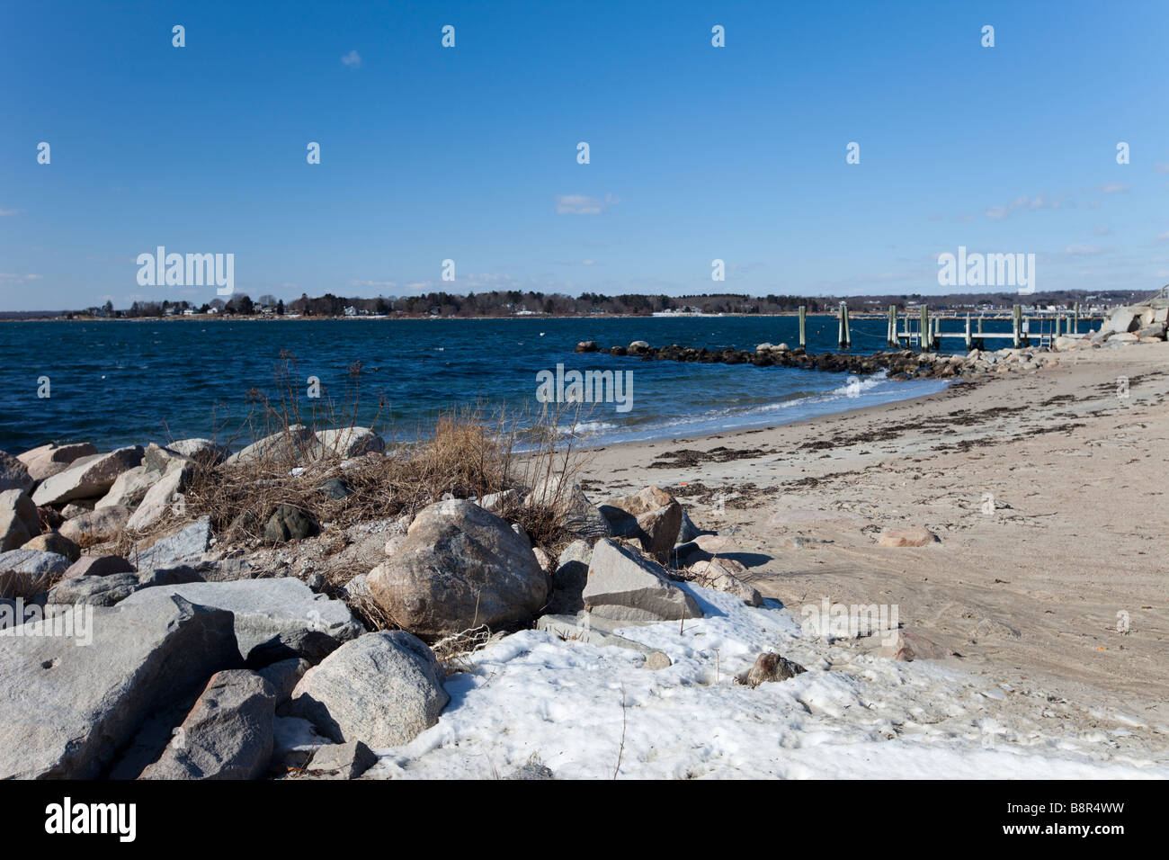 Stones new england beach hi-res stock photography and images - Alamy