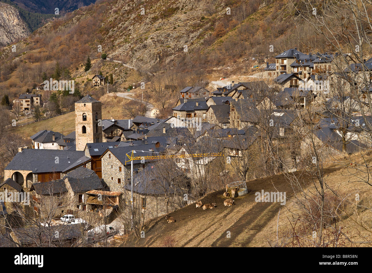 Durro village and 12th-century Romanesque-style church la Nativitat de ...