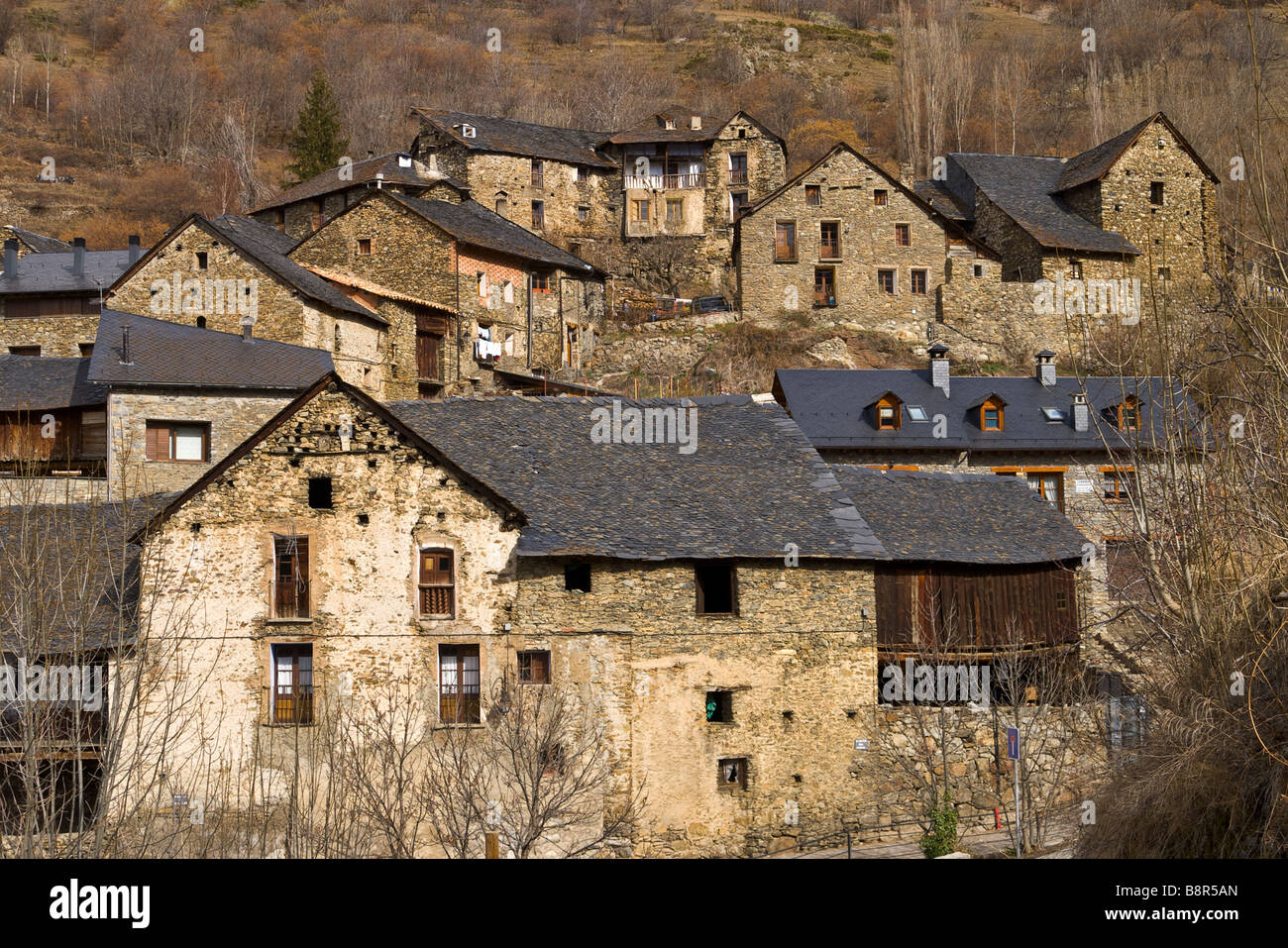 Spanish village in Pyrenees. Durro, Vall de Boi, Catalonia, Spain Stock ...