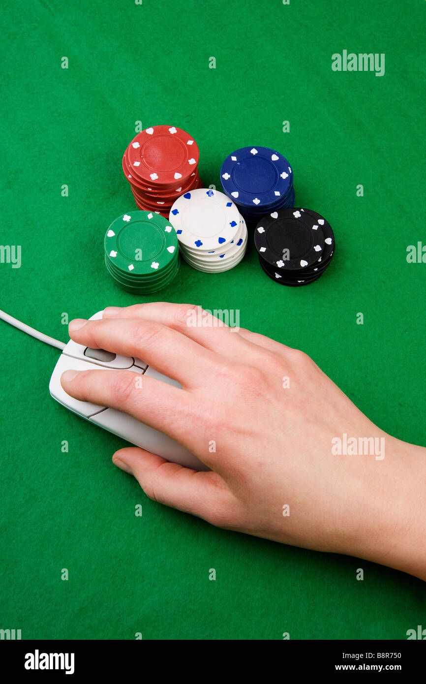 Computer play poker hi-res stock photography and images - Alamy