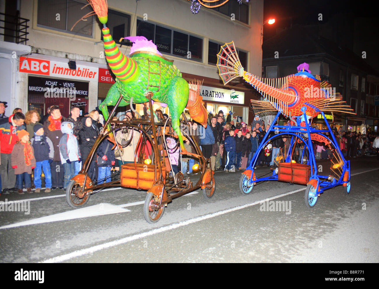 Costumes de noël hi-res stock photography and images - Alamy