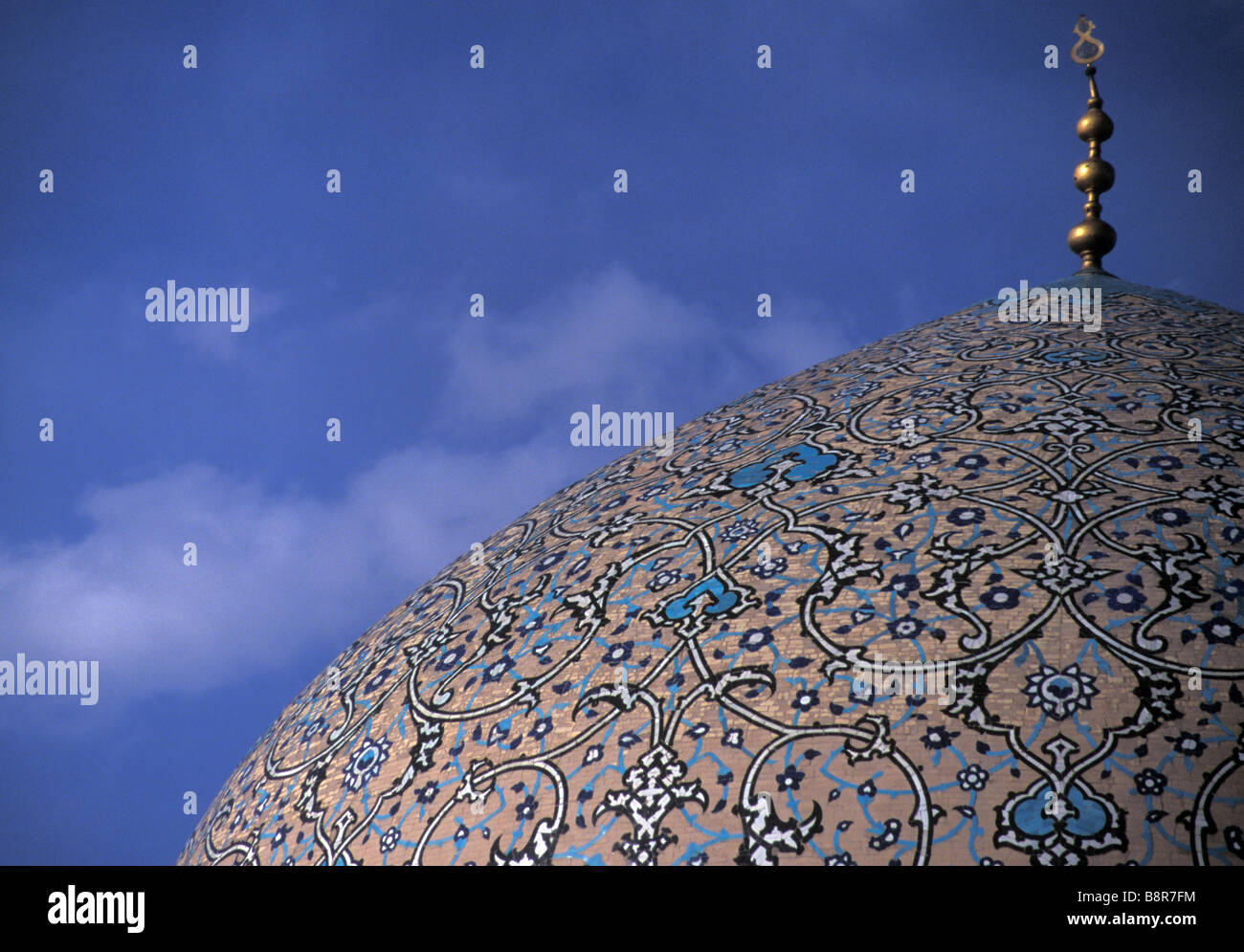 mosque dome Isfahan Iran Stock Photo - Alamy