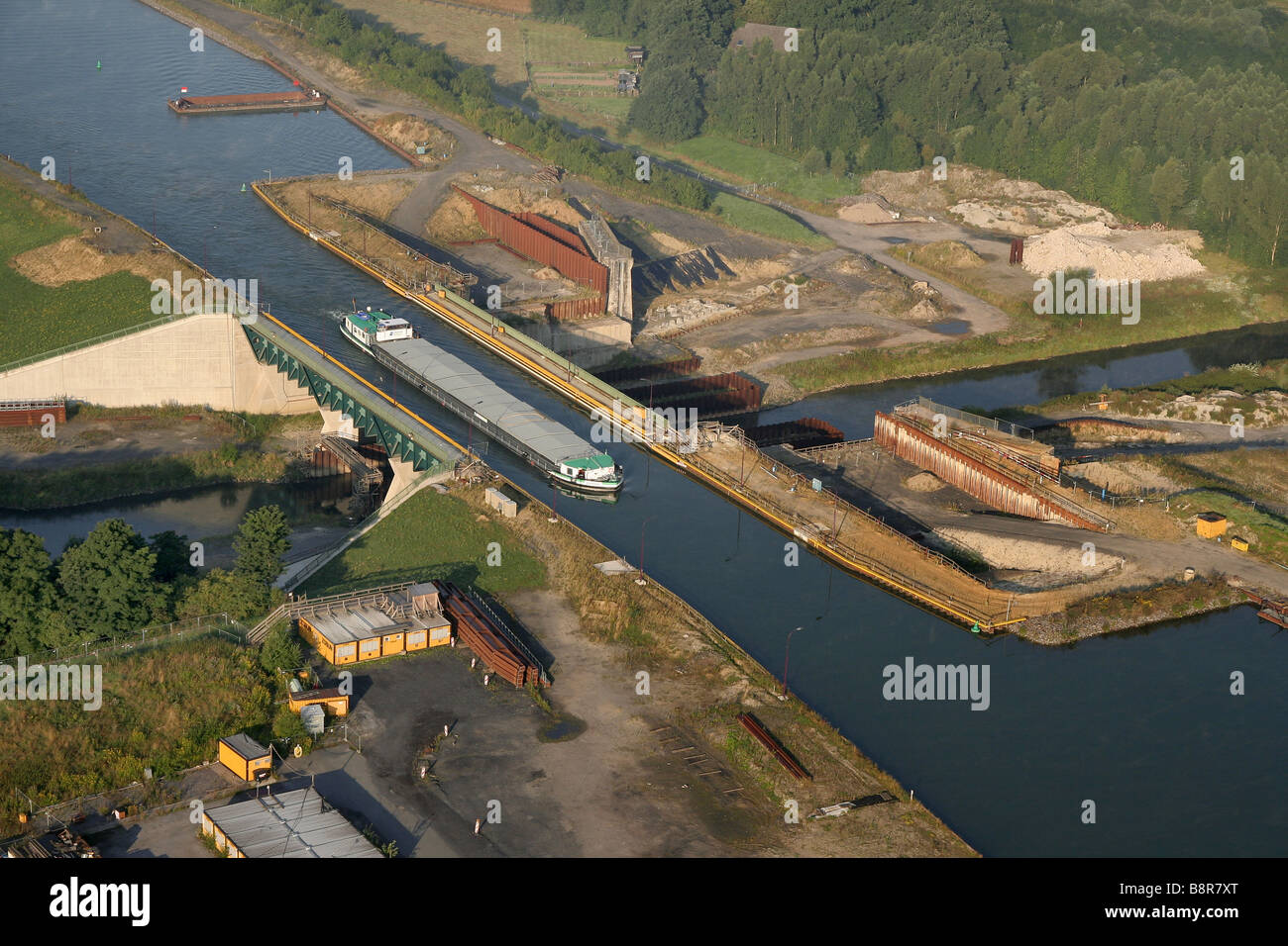 Canal aqueducts waterway hi-res stock photography and images - Alamy