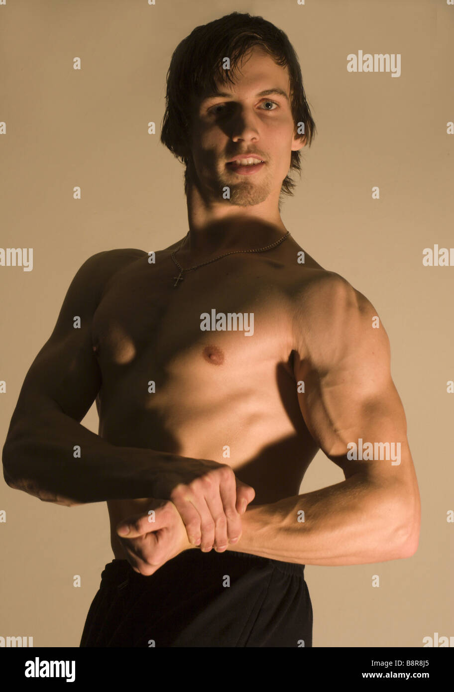 pose of bodybuilder Stock Photo - Alamy