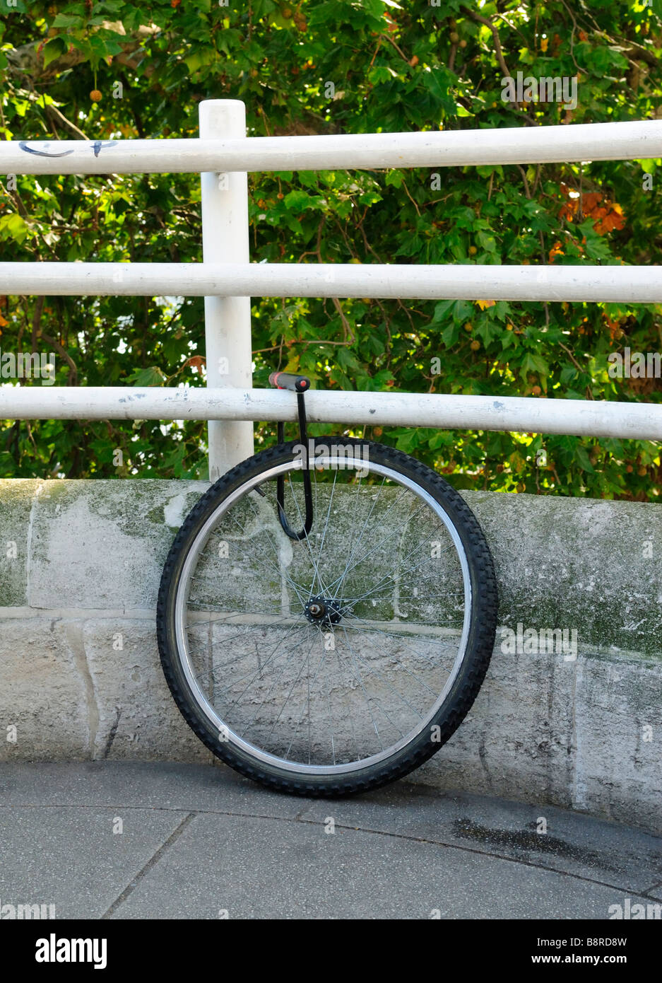 Fence railing hi-res stock photography and images - Alamy