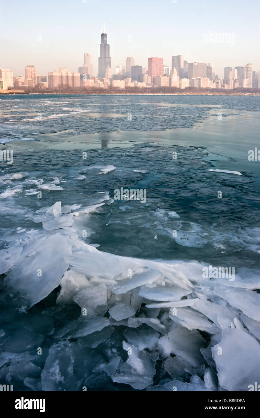 Morning autumn park in windy hi-res stock photography and images - Alamy