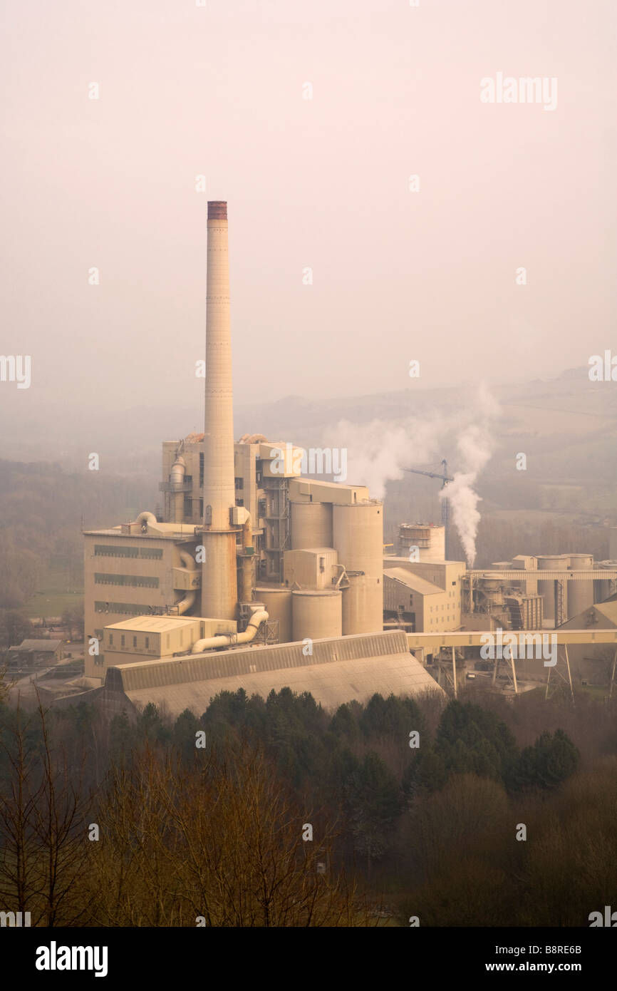 Uk cement production hi-res stock photography and images - Alamy