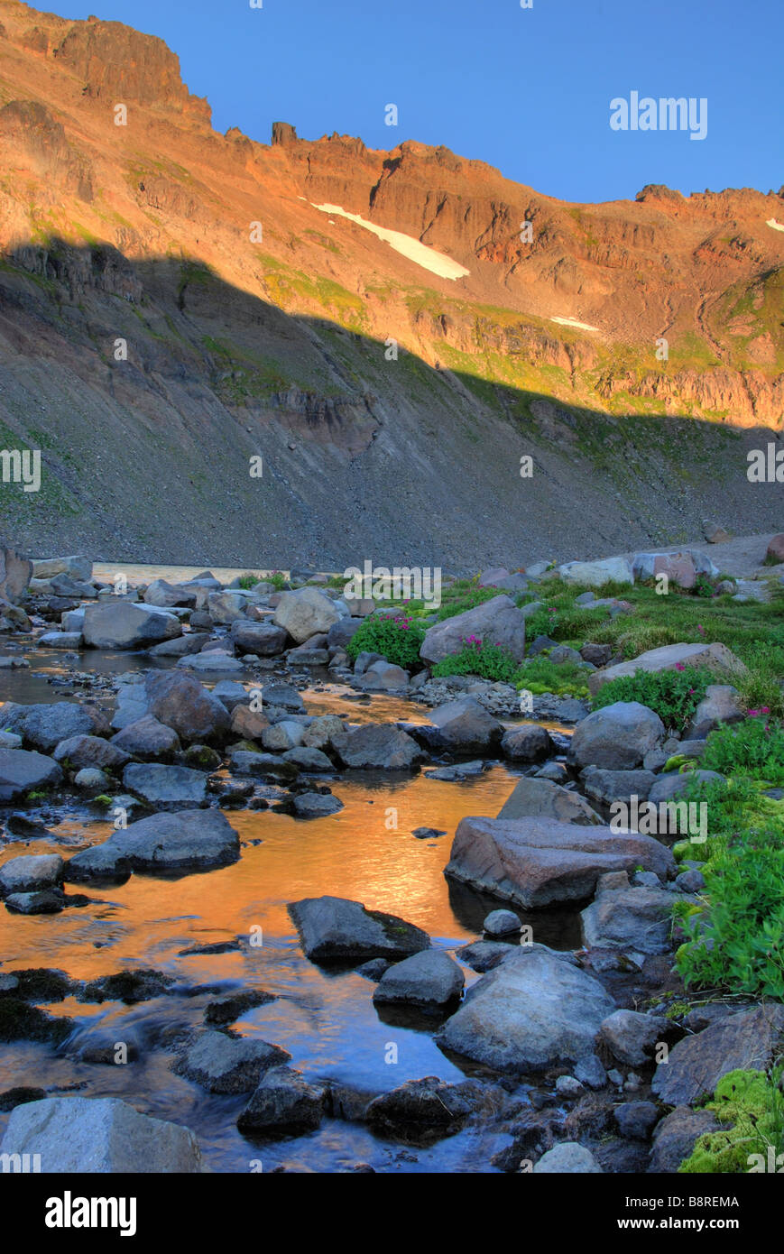 Reflective light on rocks hi-res stock photography and images - Alamy