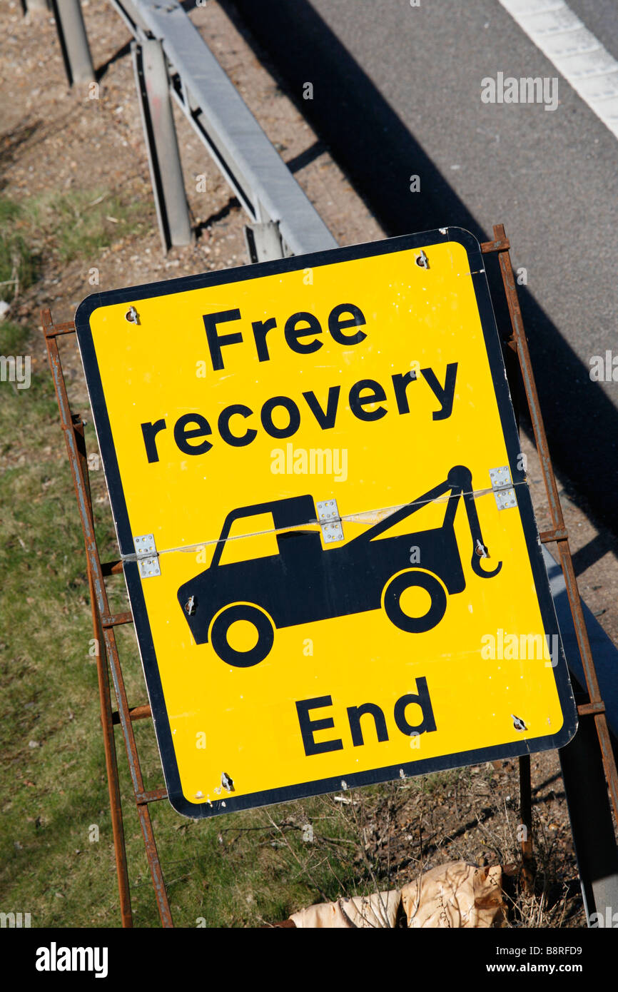 End motorway sign hi-res stock photography and images - Alamy