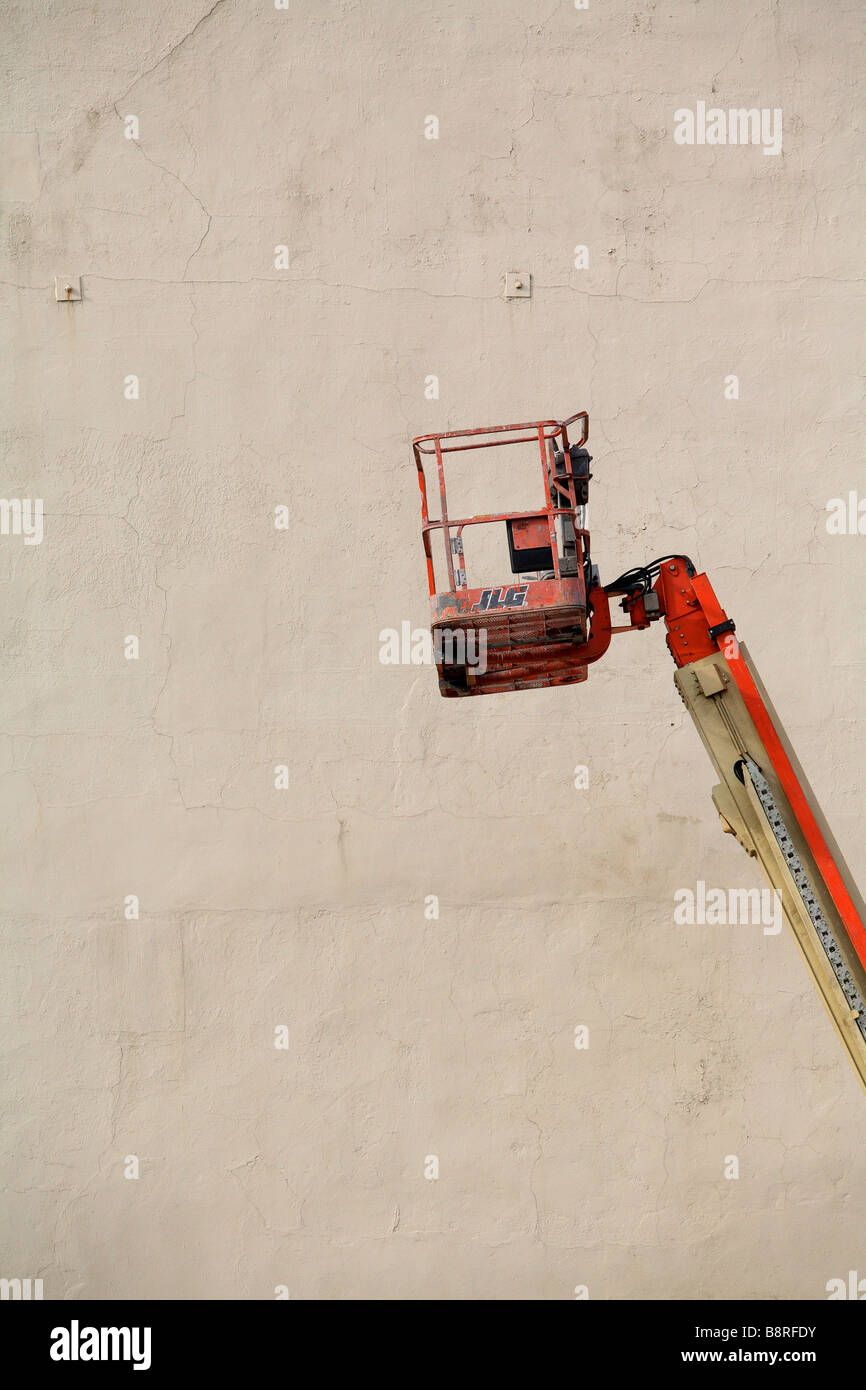 Empty cherry picker hi-res stock photography and images - Alamy