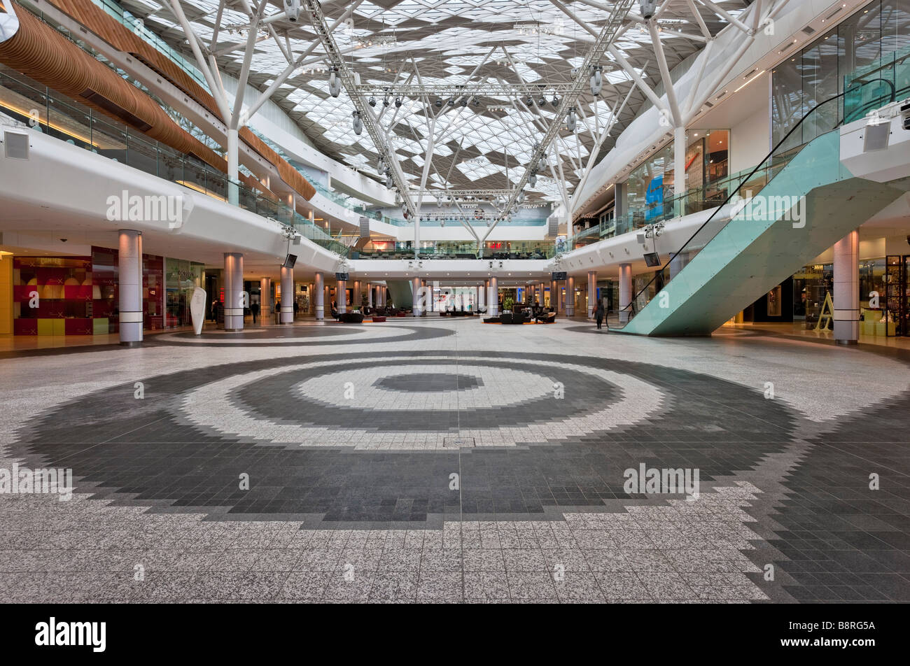 Westfield london atrium hi-res stock photography and images - Alamy