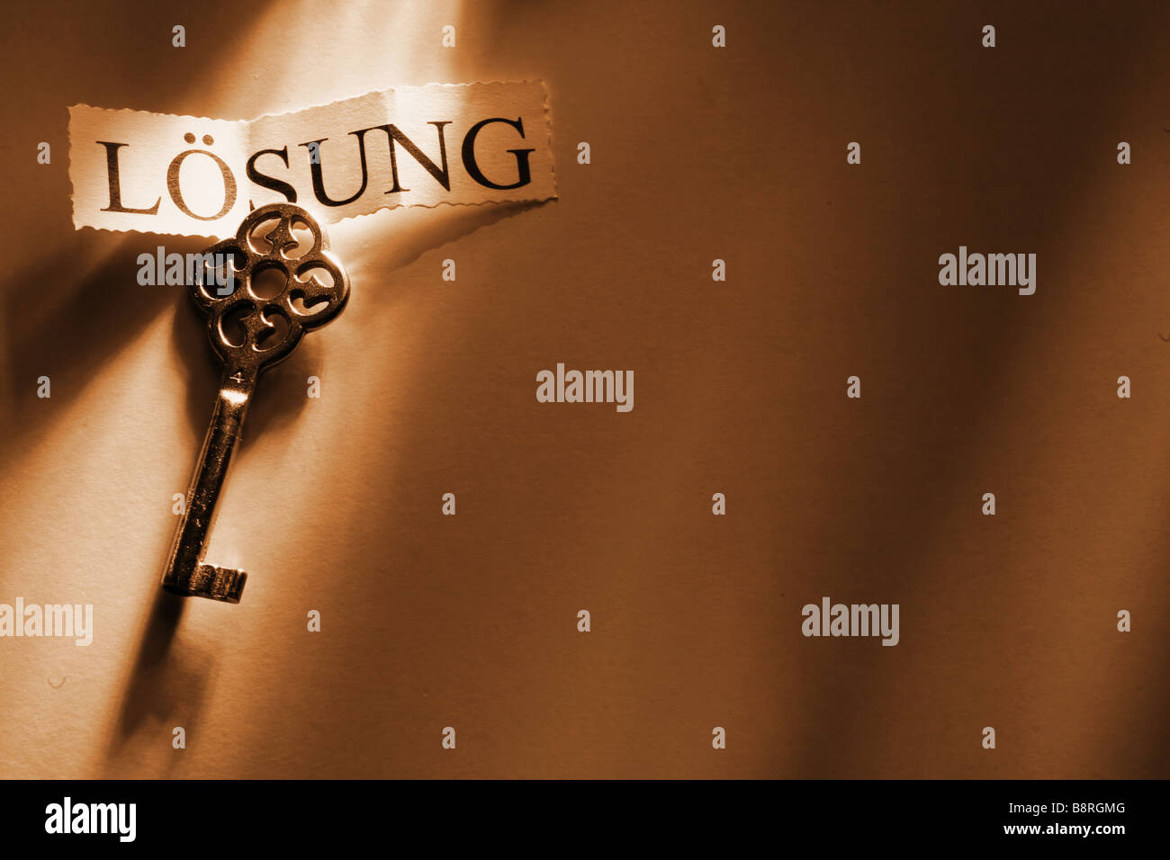 Picture of a symbolic key with notice Stock Photo - Alamy