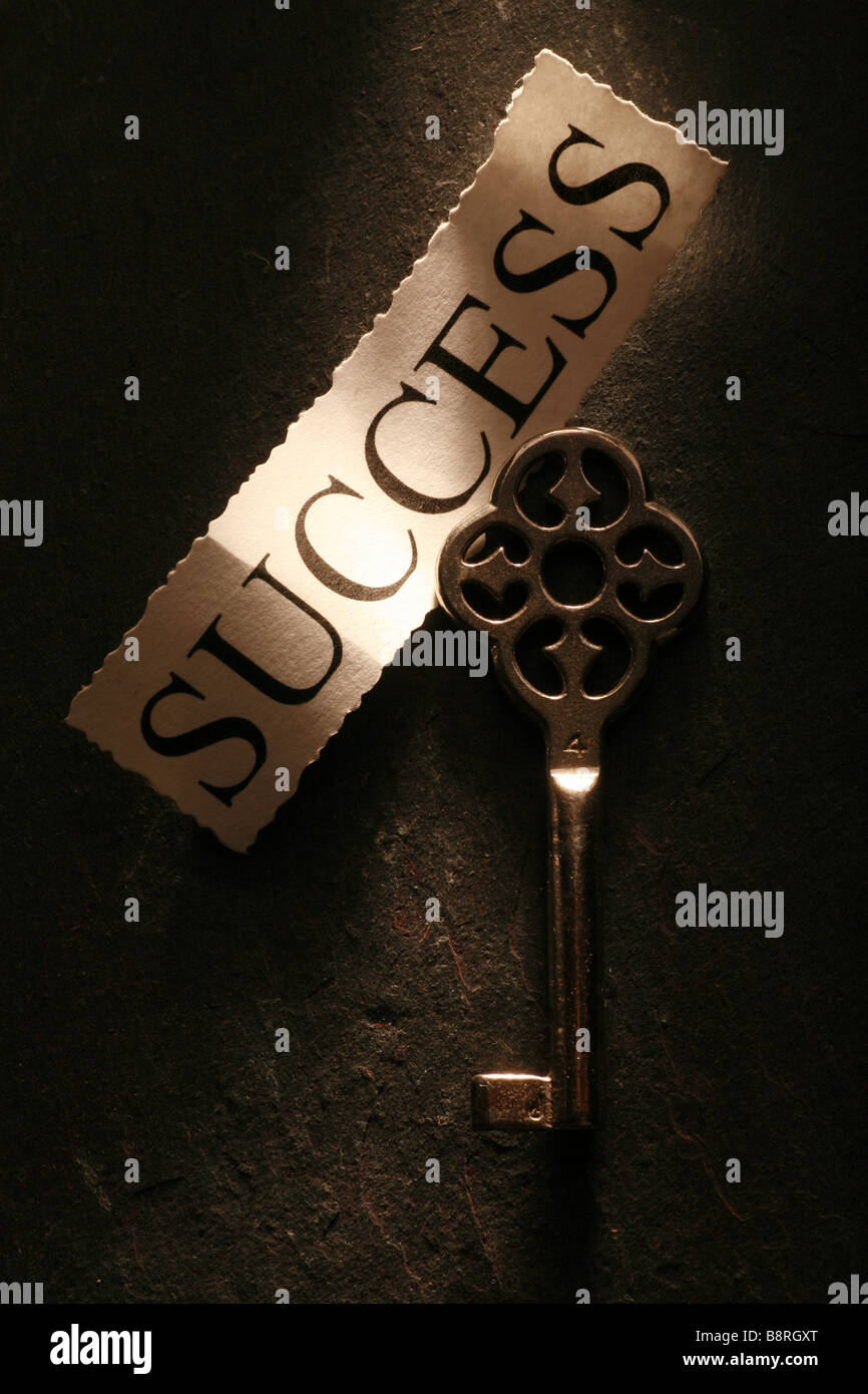 Picture of a symbolic key with notice Stock Photo - Alamy