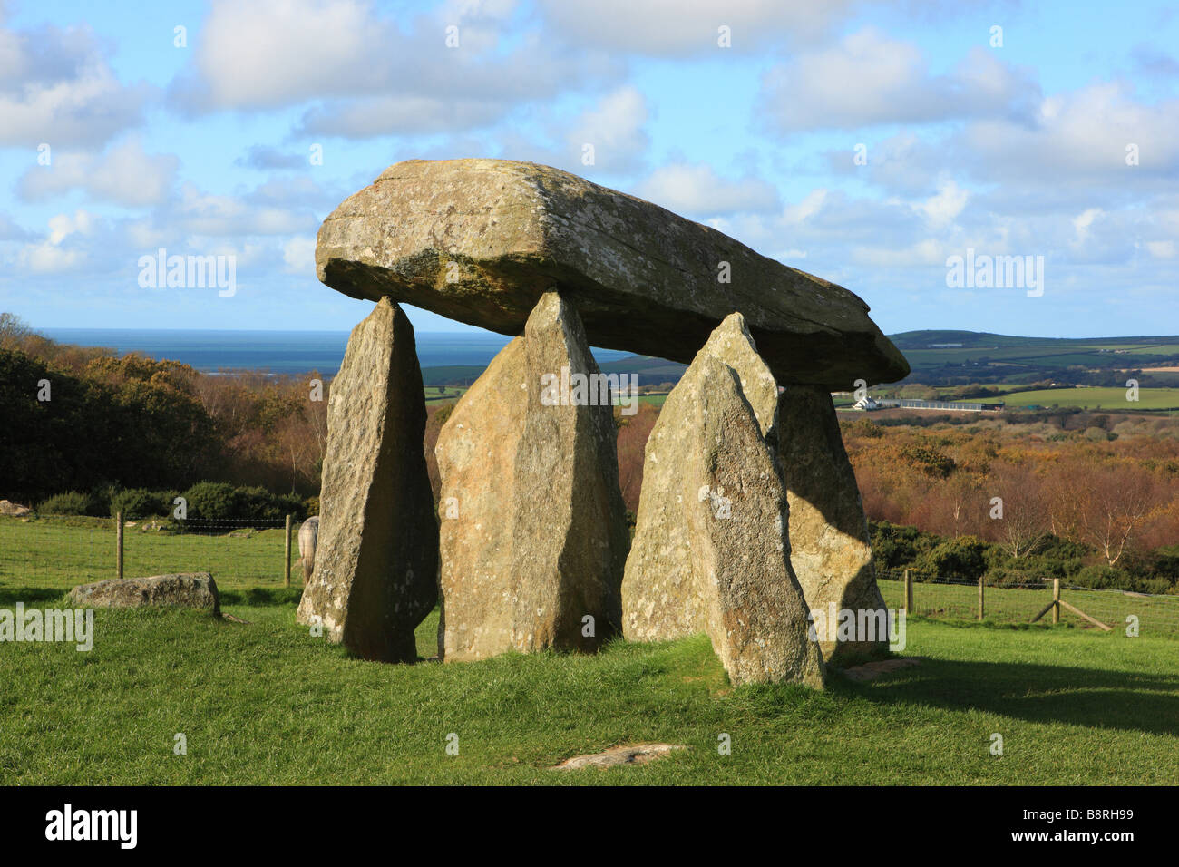 Pentre Ifan, Pembrokeshire Stock Photo - Alamy