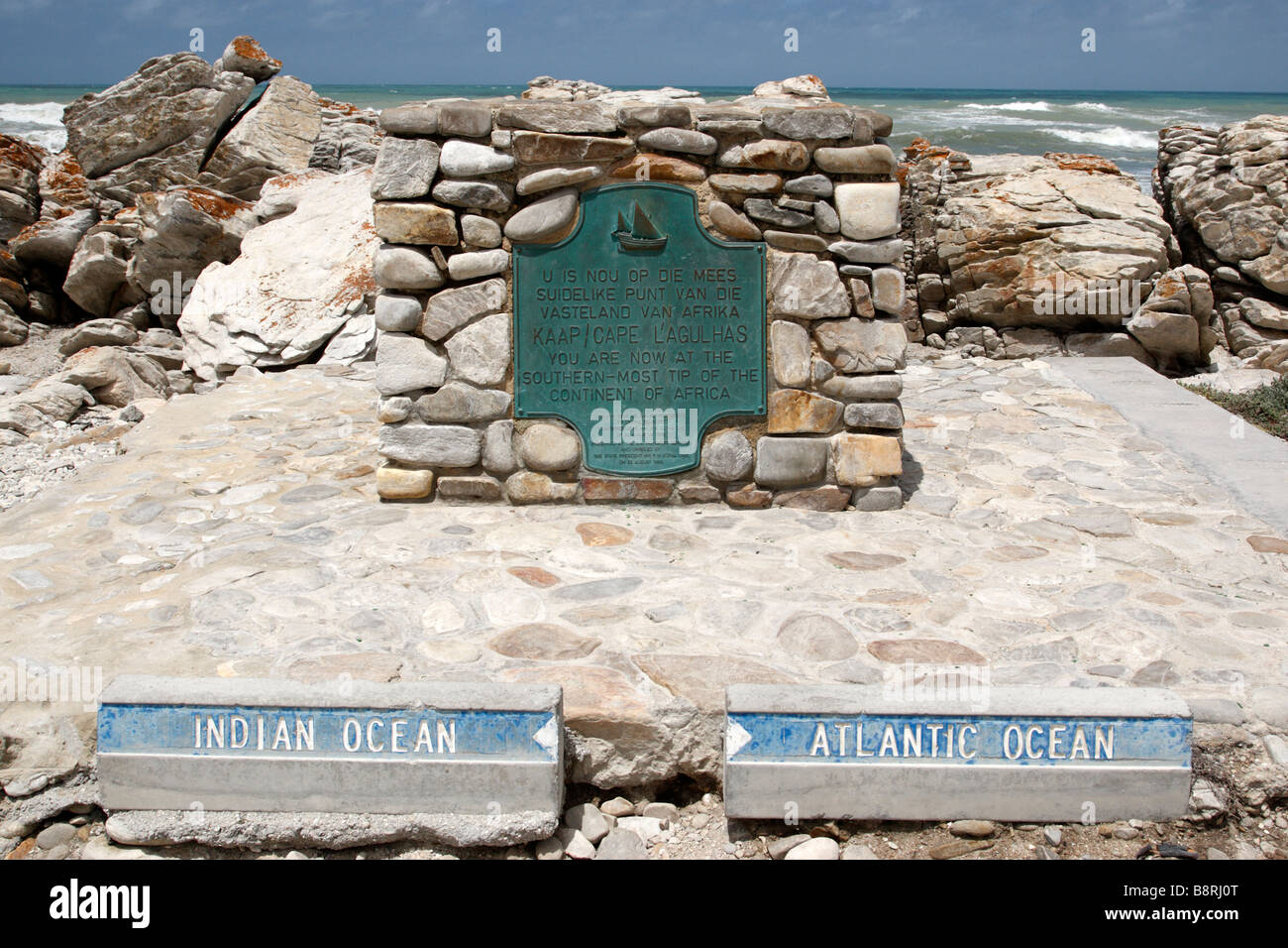 simple stone marker cape agulhas south africa Stock Photo - Alamy