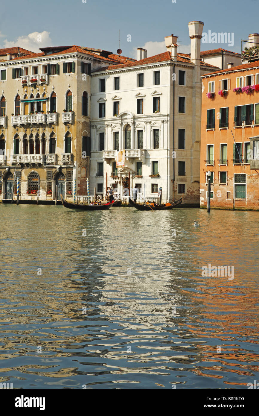 Venice building hi-res stock photography and images - Alamy
