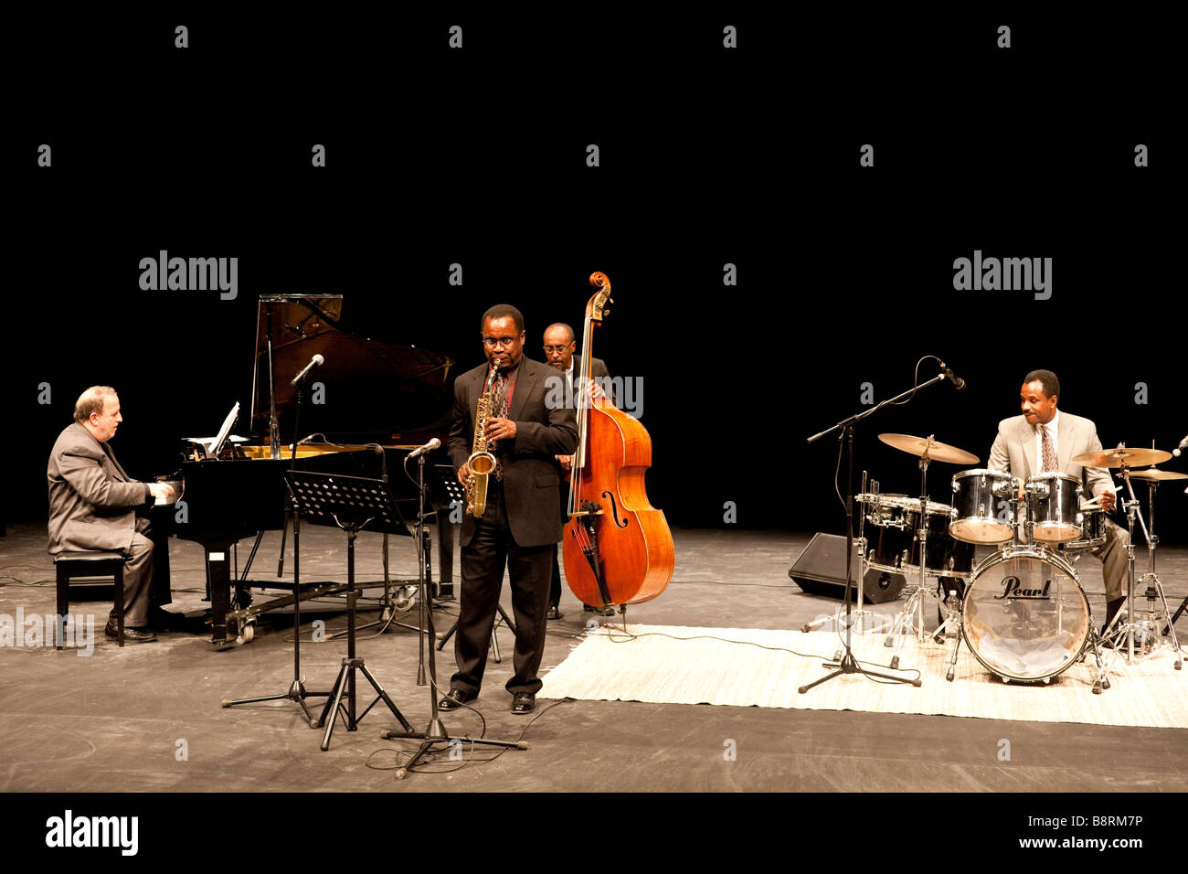 Charlie Young quartet performing at the American University in Cairo ...
