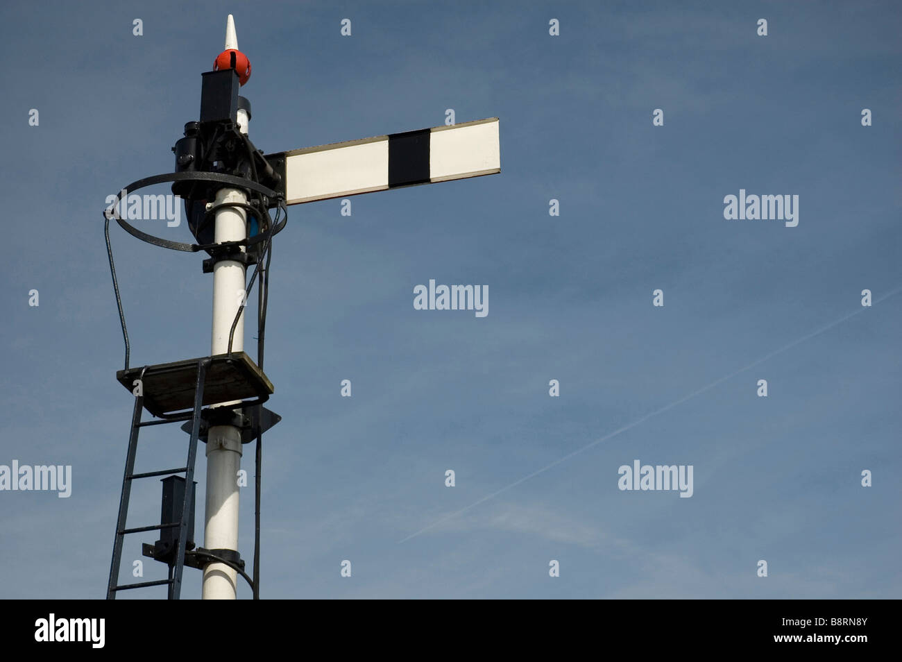 Signal and train hi-res stock photography and images - Alamy