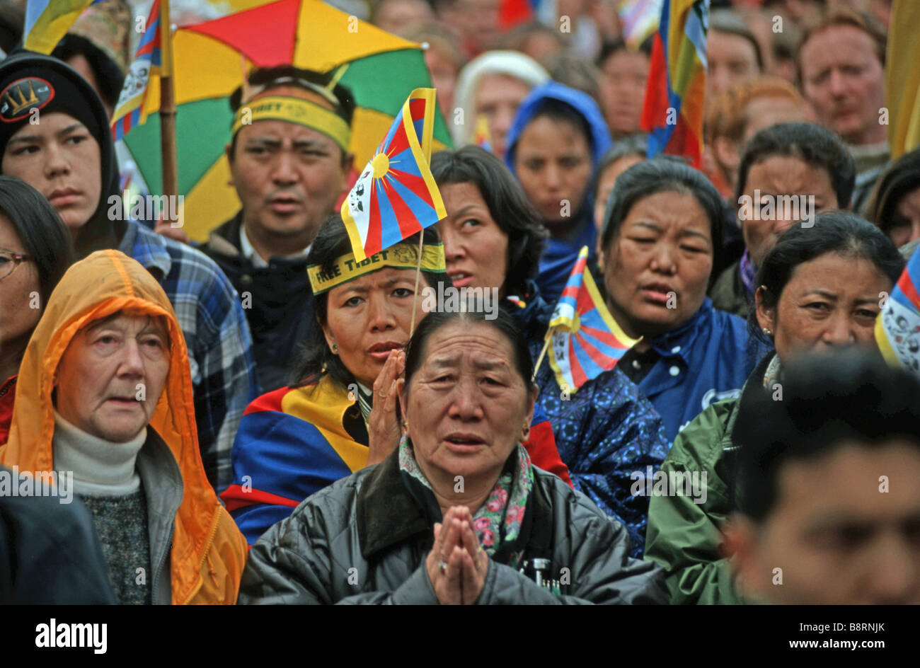 Free tibet flags hi-res stock photography and images - Alamy