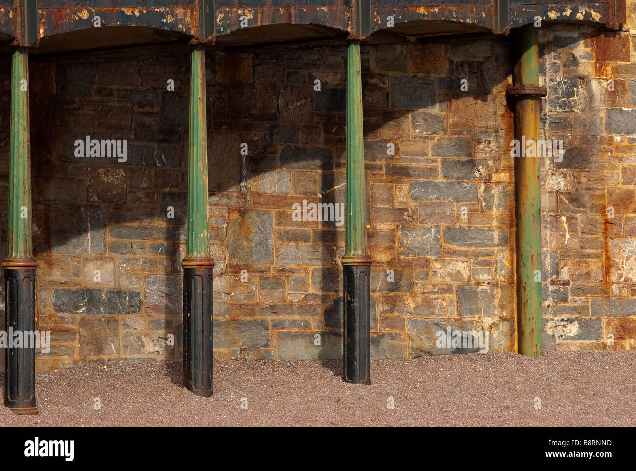 Retaining posts hi-res stock photography and images - Alamy