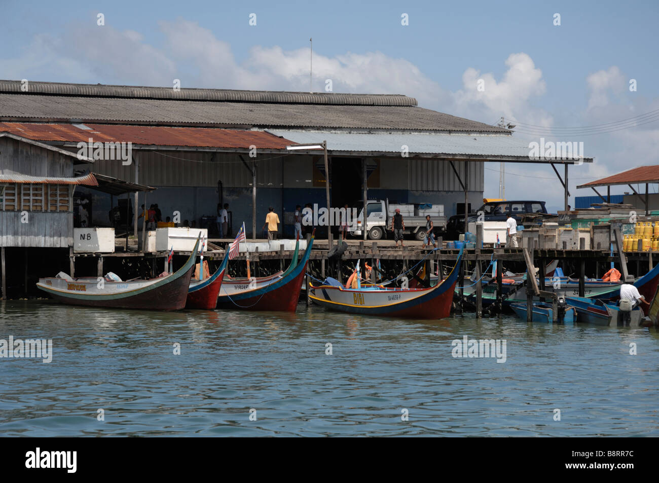 Traditional boats hi-res stock photography and images - Alamy
