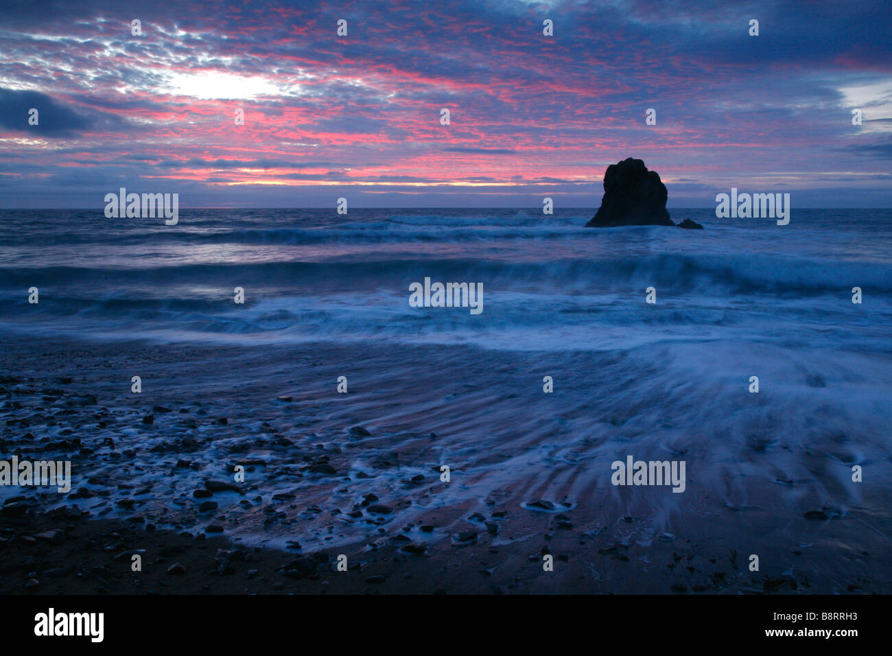 Seascape sunset black sea hi-res stock photography and images - Alamy