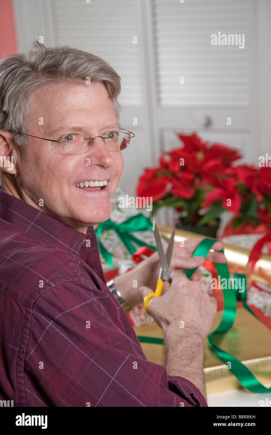 Gray head wrap hi-res stock photography and images - Alamy